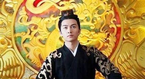 我国皇帝更换最快的王朝，一年换了六个皇帝，一共只存在10年时间慕容冲慕容永慕容泓