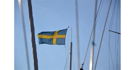 Шведски град предлага на работниците си платен час на седмица за секс