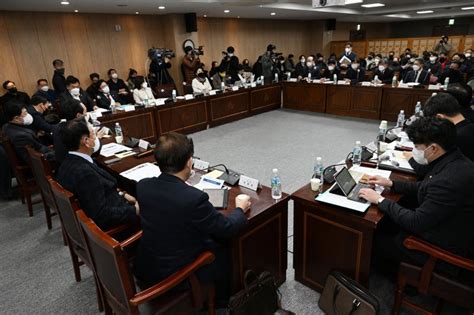 與 신현영·명지병원 닥터카 불법 사용 관련자들 증인 채택하라 파이낸셜뉴스