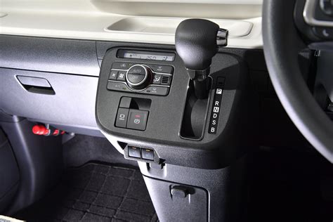 ダイハツ・ムーヴキャンバスの進化が凄すぎる！ 新機能や軽初装備がてんこ盛りな注目の1台だった 自動車情報・ニュース Web Cartop