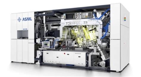Asml Eindhovens Defining Ultra High Tech Firm Once A Fragile