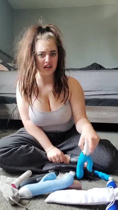 Finding And Using My Stepmoms Massager