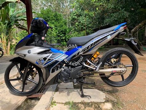 Y15 Biru Silver Yamaha Y15zr 2020 Dengan Empat Warna Grafik Baharu Harga Tidak Berubah Careta