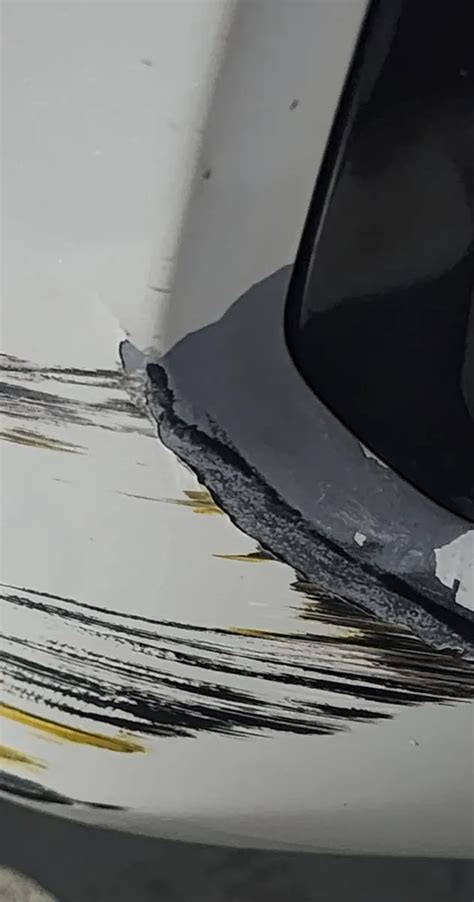 알아본 업체 중 가장 합리적이었습니다 결과는 말할것도 없구요 새차가 됐습니다 고민하지 마시고 바로 고수님께 연락주세요 숨고 숨은고수