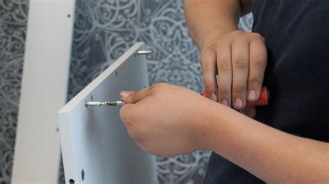 Стартират обучения за близо 11 000 безработни и заети