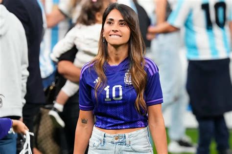 La Espectacular Colecci N Mundialista Que Le Dedicaron A Antonela Roccuzzo Y La Familia Messi