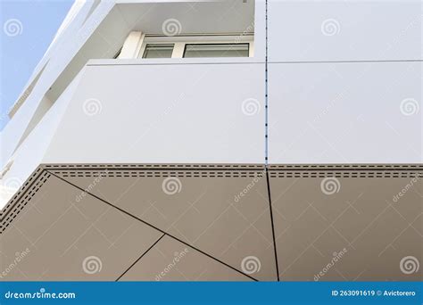 Aluminum Cladding And Expanded Metal Mesh Panels Stock Image