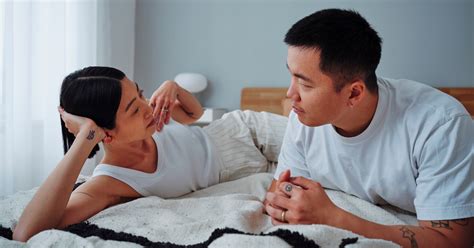 7 Phrases People With Secure Attachment Use In Relationships According To Psychology