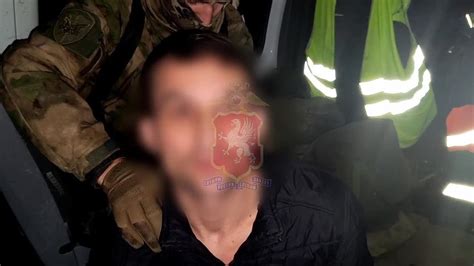 В Севастополе полицейские задержали посыльного телефонных мошенников похитившего 3 6 миллиона