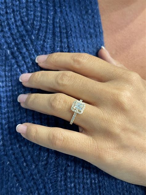 Prinsesse Ring I Gult Guld Med Naturlige Diamanter Copenhagen Jewels