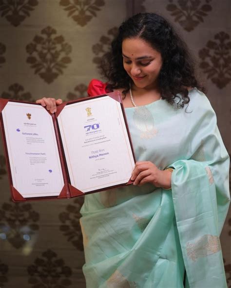 நித்யா மேனனுக்கு தகுதி இல்லைனு சொன்ன சாய் பல்லவி ரசிகர்கள் தேசிய