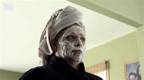 Лучше не злить маму Youtube