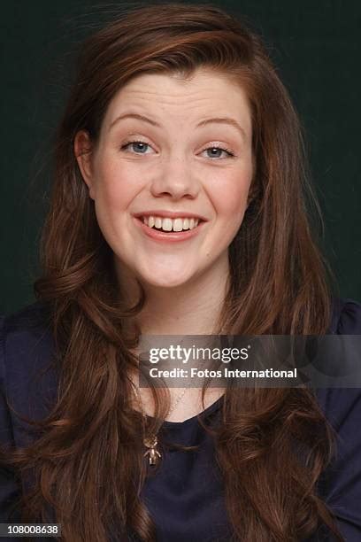 91 Georgie Henley Fotos Photos And High Res Pictures Getty Images