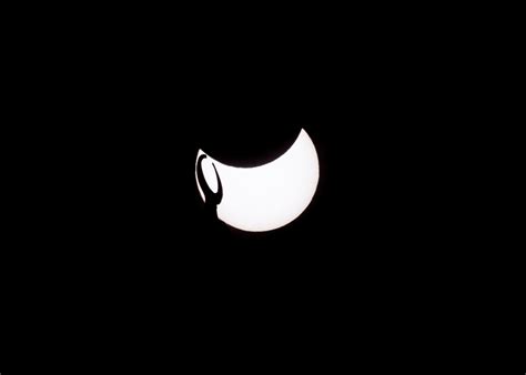21 Fotos Del último Eclipse Solar Del Año Infobae