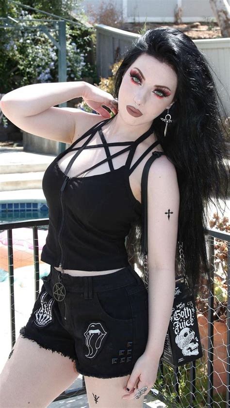 Pin By Spiro Sousanis On Kristiana Cute Goth Outfits Hot Goth Girls Goth Outfits