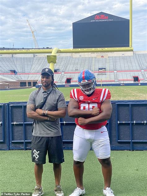 American Football Player And Future Nfl Star Tyler Parker Is A 134kg