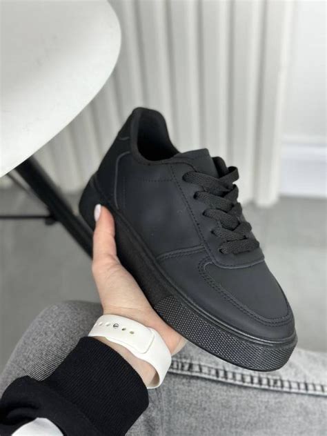 Кросівки — ціна 1100 грн у каталозі Кросівки Купити жіночі речі за доступною ціною на Шафі