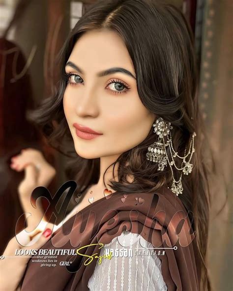 Pin By Ayesha Ch On Ayesha Beautiful Girls Pics Girl Pictures