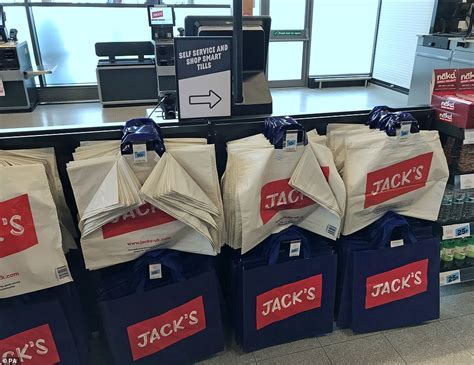 Tesco Unveils New Supermarket Jacks In War With Aldi And Lidl Daily Mail Online