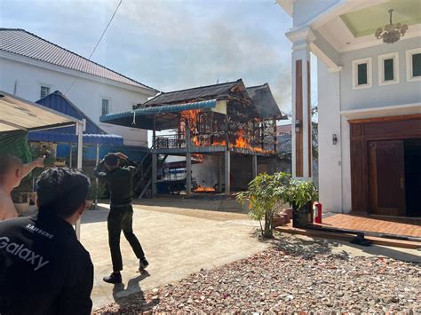 🔥ព័ត៌មានបឋម៖ អគ្គិភ័យកំពុងឆាបឆេះផ្ទះប្រជាពលរដ្ឋយ៉ាងសន្ធោសន្ធៅ នៅភូមិតាឡី សង្កាត់ដង្កោ ខណ្ឌដង្កោ