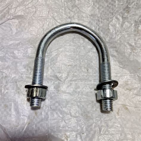 بست کرپی مخصوص پایه های بالابر صنایع پیچ و مهره پایاپیچ