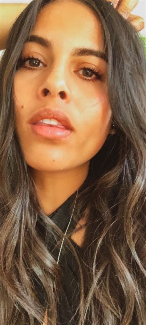 Ale Beautiful Face Pic