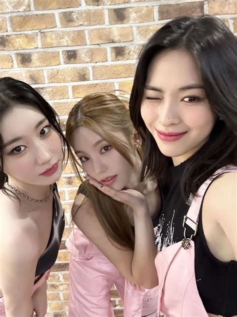 Itzy Yeji Lia Ryujin Chaeryeong And Yuna Rilikekpopgirls