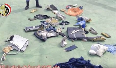 أولى الصور لحطام الطائرة المصرية المنكوبة فيديو الخبر