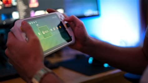 Logitech G Cloud Gaming Handheld First Look The Perfect At Home Device Dexerto