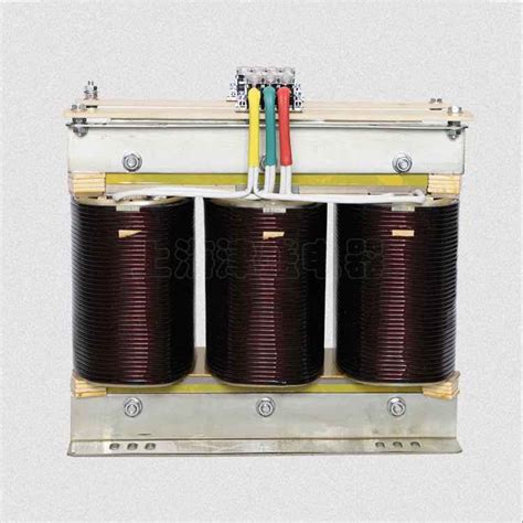 三相变压器，三相隔离变压器，三相光伏隔离变压器，三相稳压器，三相电力稳压器，三相调压器，三相柱式调压器，上海津盛电器设备制造有限公司