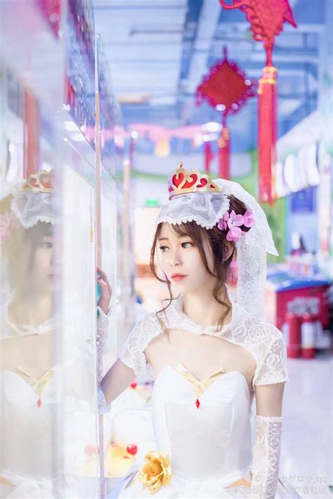 这才是正确的小乔cos方式 清纯萌妹的纯白花嫁梦想