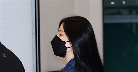 [t포토] 슈화 긴 생머리 그녀