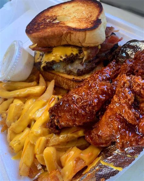 Home Cooking VS Fast Food On Twitter Bacon Cheese Burger Barbecue Wings And Cheese Fries