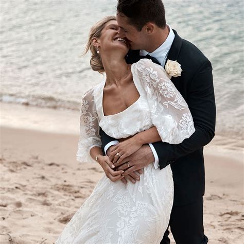 35 Best Beach Wedding Dresses For Oceanside Vows