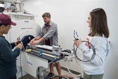 Amris Adds 7 Tesla Mrimrs Preclinical Scanner Mcknight Brain