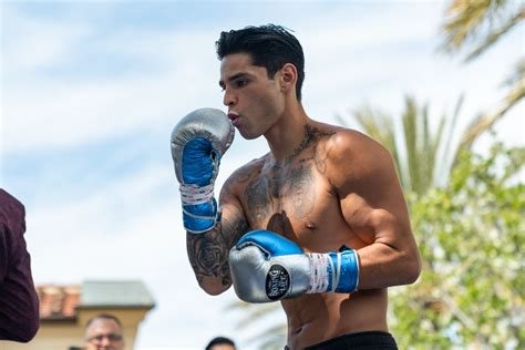 Ryan Garcia Training With Derrick James How Long Before Hes Fired