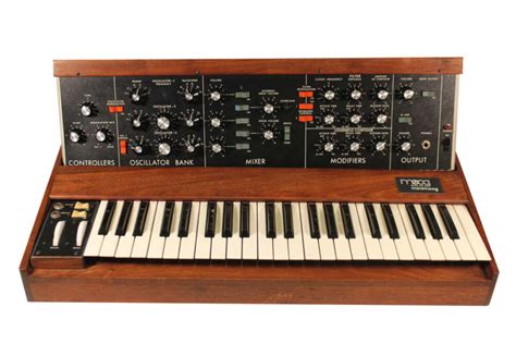 Moog Ha Ricominciato A Produrre Lo Storico Minimoog Model D Deer Waves
