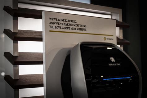 MINI Showroom Displays For MINI Electric