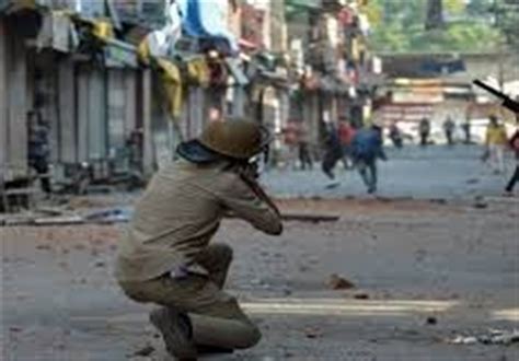 مقبوضہ کشمیر میں بھارتی فوج کے مظًالم جاری، چادر و چار دیواری کا تقدس