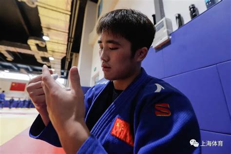 冲拳、呐喊、踢打……拳跆训练场上的活力青春