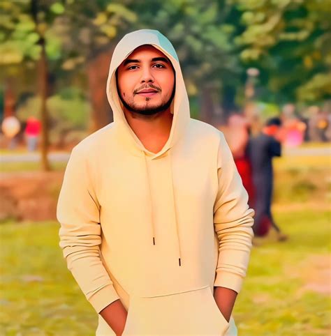 আচ্ছা আপু সবচেয়ে বেশি লয়াল কে। ছেলেরা নাকি মেয়েরা 😭😪🥀💔 Shortsreels Foryoupageシ Sad