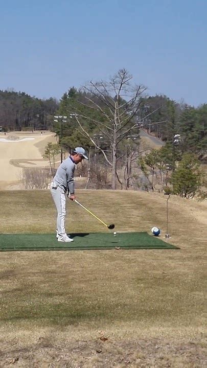영동 일라이트cc S코스 5번 파4 슬라이스홀 진짜필드골프 아입니까 😱ㅋ연습장 스크린에서는 드로우250미터 필드에서는 위깁니다ㅠㅠ 뽀오올 ㅎ 골프 골프존 스크린골프
