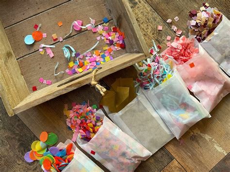 Bright Colourful Biodegradable Tissue Paper Confetti Eco Friendly