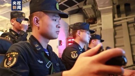 兩岸軍艦近距離對峙畫面曝光！台艦主動上前併排應對 時事台 香港高登討論區