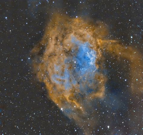 Lowers Nebula Sh2 261 X 2 Focal World