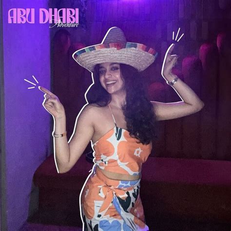 Weekend ஐ துபாயில் கொண்டாடி வரும் நடிகை கீர்த்தி சுரேஷ் வெளியான அசத்தல் புகைப்படங்கள்