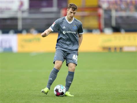 Hsv Meißner Fällt Mit Innenbandriss Aus Auch Onana Am Knie Verletzt