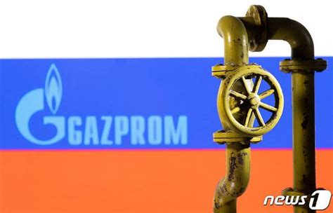 러 가즈프롬 가스 수출 물량 반토막2000년 들어 최저