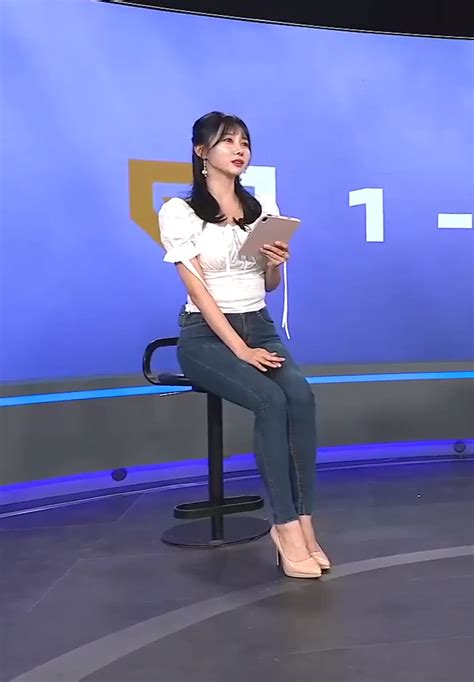 윤수빈 아나운서 Vs 함예진 아나운서 청바지핏 롤 리그 오브 레전드 에펨코리아