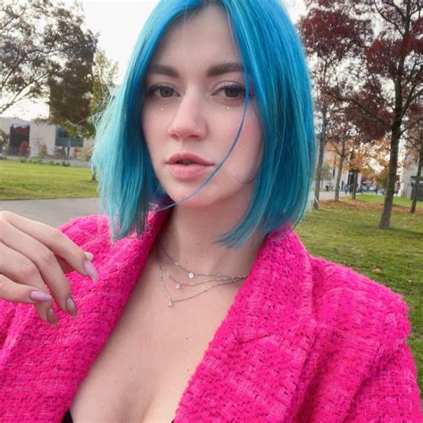 Roxy Queen Cam Model Free Live Sex Show Chat Stripchat